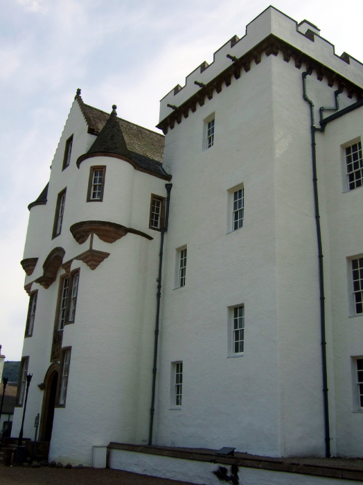 Blair Castle corbel material : r/stonemasonry