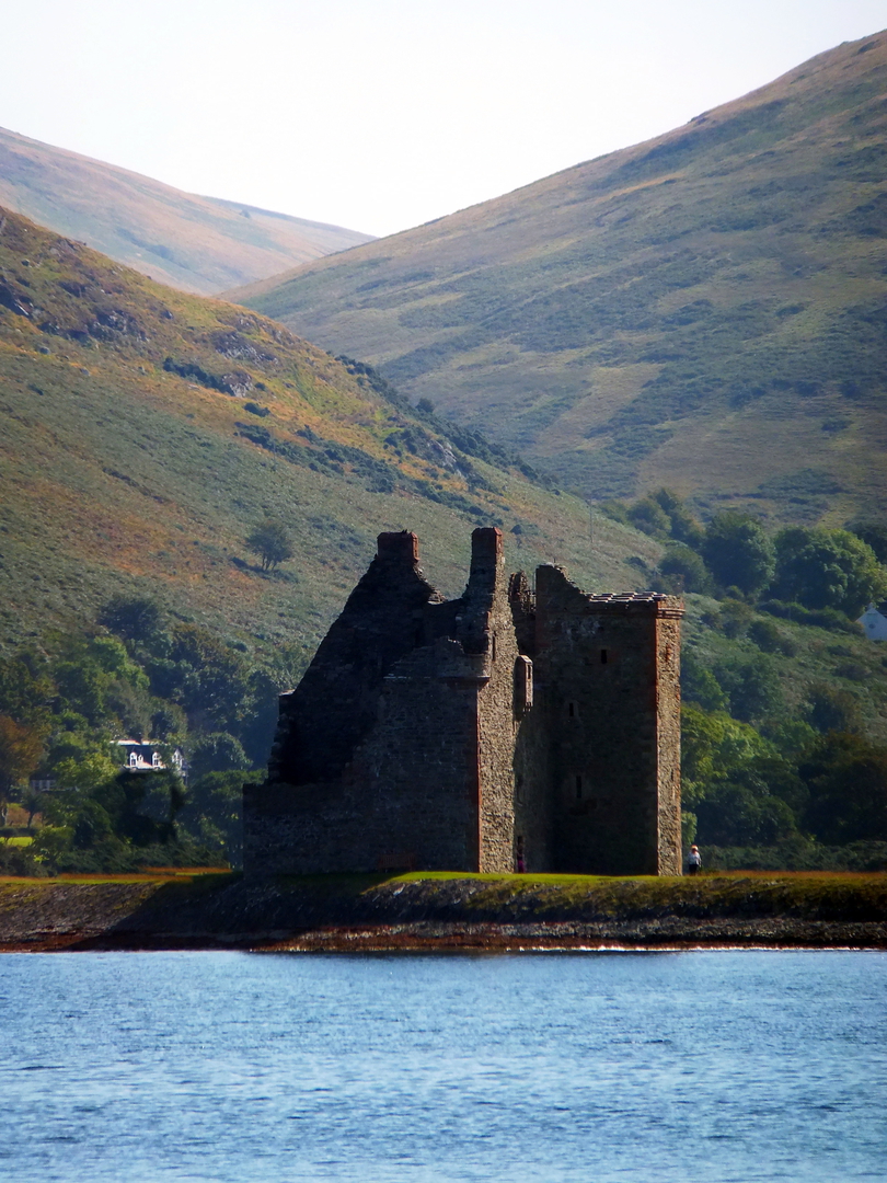 Lochranza Castle | Arran | The Castles of Scotland, Coventry | Goblinshead